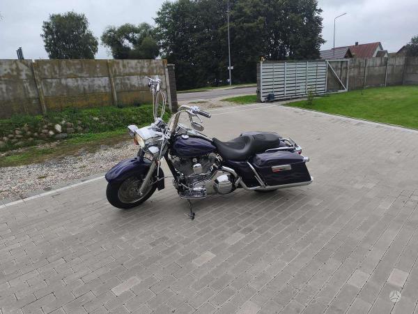 Harley-Davidson Road King 2002 in Varena on AUTOMOTO.COM.LV Harley-Davidson Road King 2002 in Varena, with an engine capacity of 1.55 L and mileage of 20 thousand km for 5200 €, photo 3 on AUTOMOTO.COM.LV