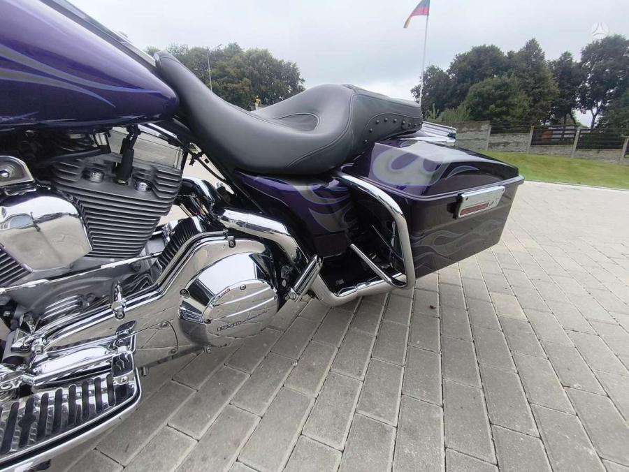 Harley-Davidson Road King 2002 in Varena, with an engine capacity of 1.55 L and mileage of 20 thousand km for 5200 €, photo 27 on AUTOMOTO.COM.LV