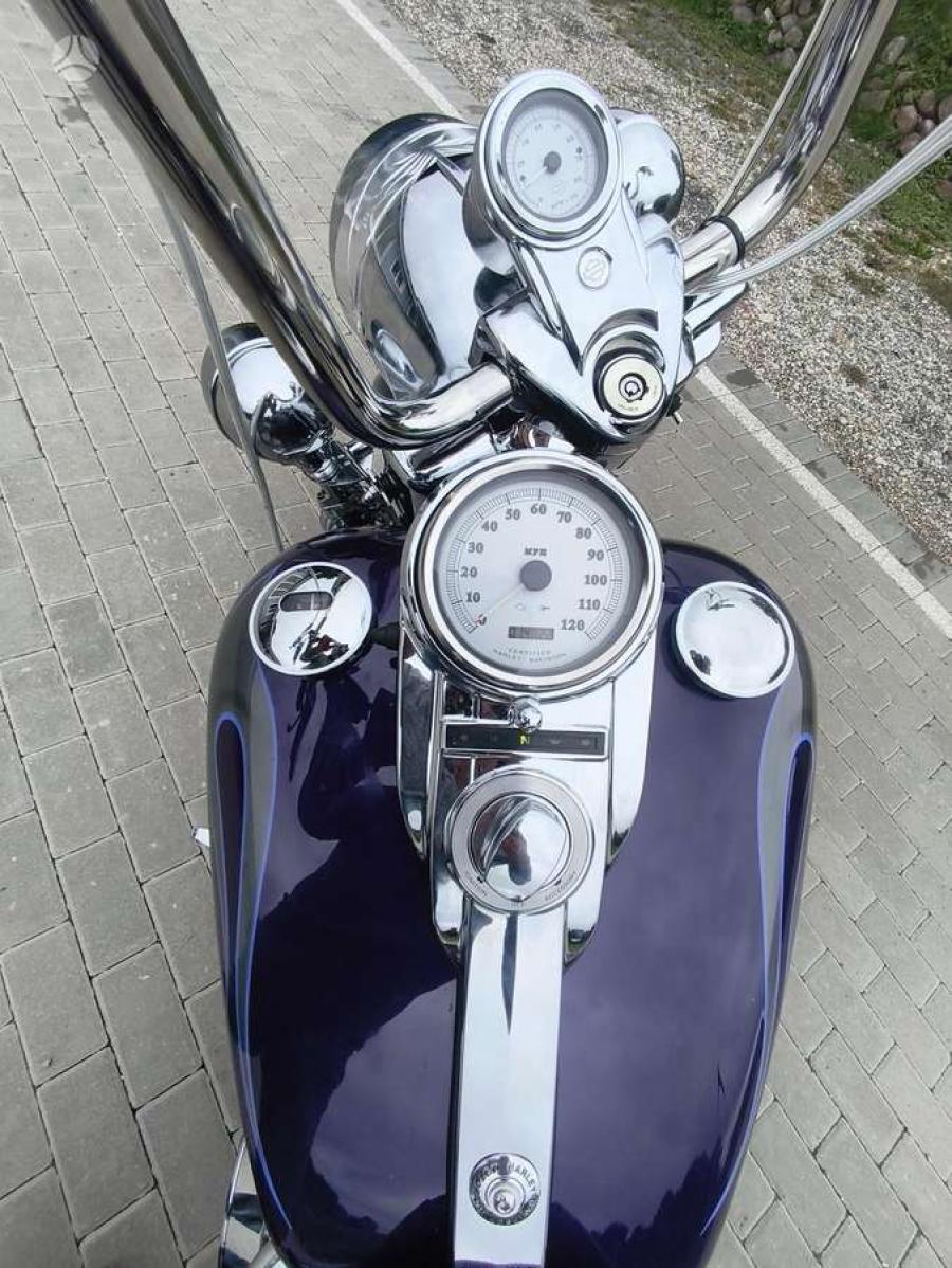 Harley-Davidson Road King 2002 in Varena, with an engine capacity of 1.55 L and mileage of 20 thousand km for 5200 €, photo 31 on AUTOMOTO.COM.LV