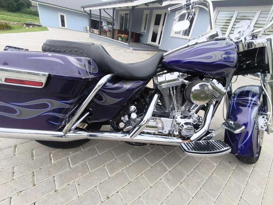 Harley-Davidson Road King 2002 in Varena, with an engine capacity of 1.55 L and mileage of 20 thousand km for 5200 €, photo 33 on AUTOMOTO.COM.LV