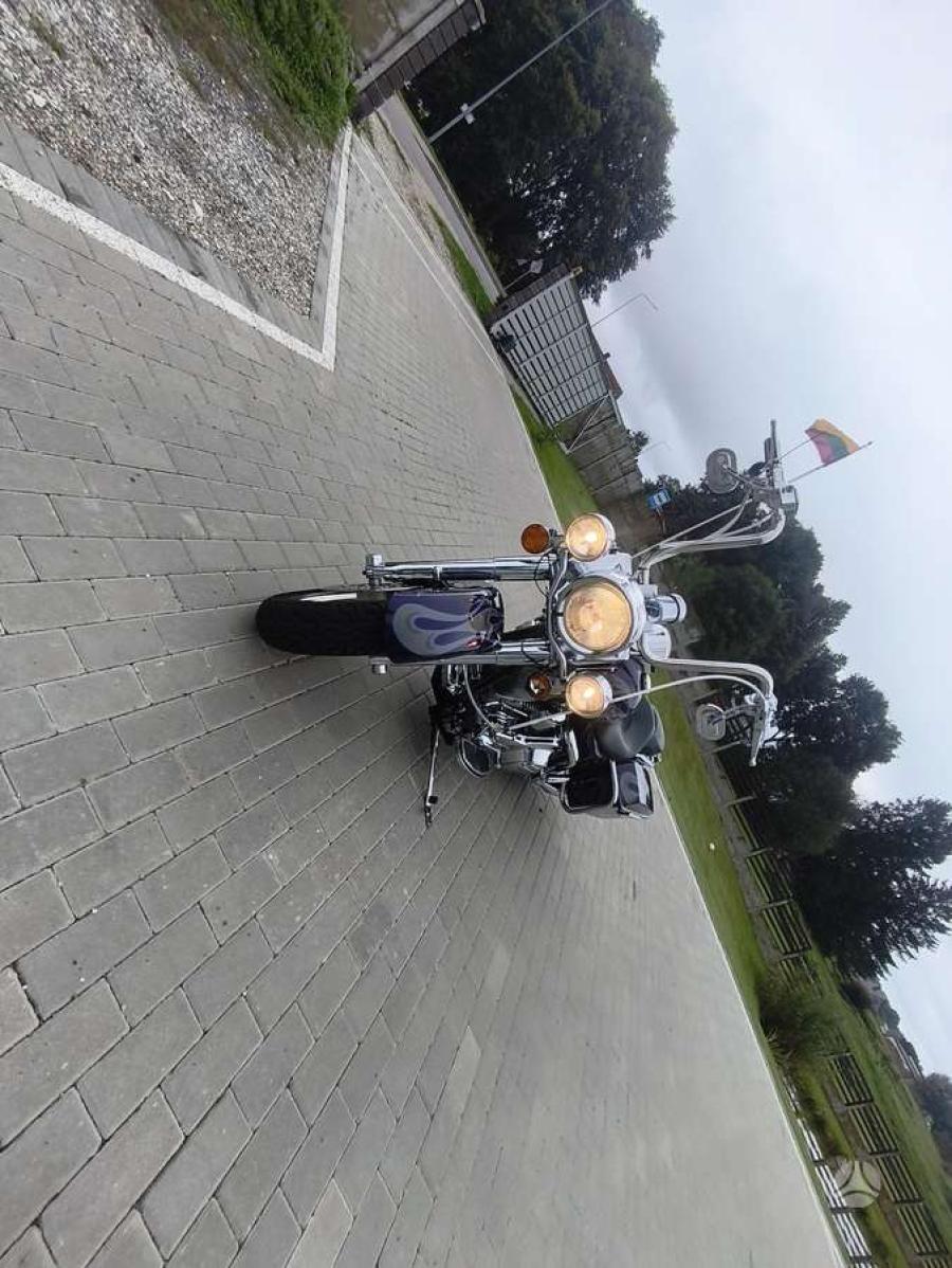 Harley-Davidson Road King 2002 in Varena, with an engine capacity of 1.55 L and mileage of 20 thousand km for 5200 €, photo 43 on AUTOMOTO.COM.LV