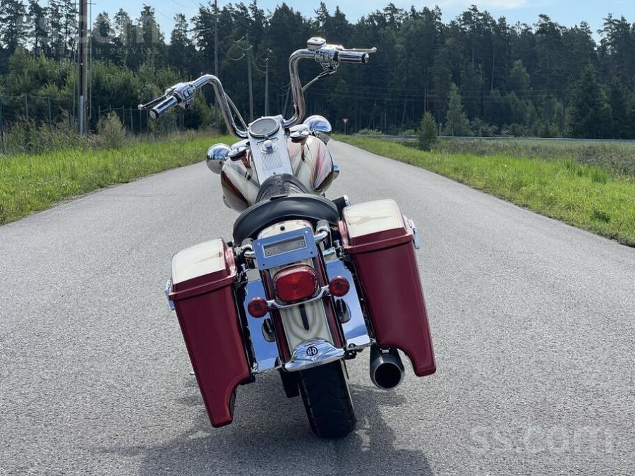Harley-Davidson Road King 2006 Rīga, ar dzinēja tilpumu 1.80 L un nobraukumu 0 tūkst. km par 10000 €, foto 3 vietnē AUTOMOTO.COM.LV