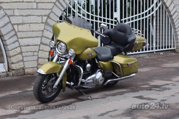 Harley-Davidson Road King 2013 Tallina, ar dzinēja tilpumu 1.69 L un nobraukumu 30 tūkst. km par 12500 €, foto 2 vietnē AUTOMOTO.COM.LV