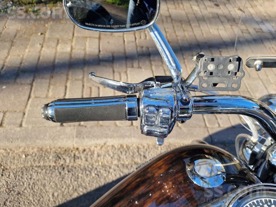 Харли-Девидсон Road King 2016 в Рига, объемом двигателя 1.69 л и пробегом 0 тыс. км за 12500 €, фото 3 на AUTOMOTO.COM.LV