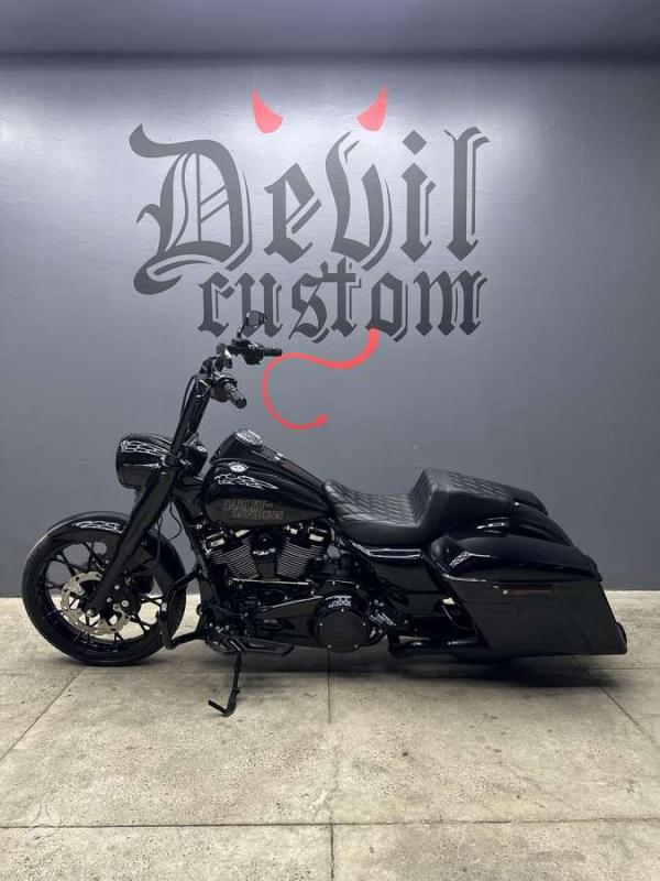 Harley-Davidson Road King 2025 in Kaunas, with an engine capacity of 1.87 L and mileage of 15 thousand km for 22990 €, photo 5 on AUTOMOTO.COM.LV