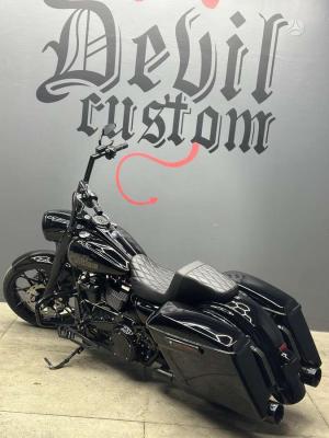 Harley-Davidson Road King 2025 in Kaunas, with an engine capacity of 1.87 L and mileage of 15 thousand km for 22990 €, photo 13 on AUTOMOTO.COM.LV