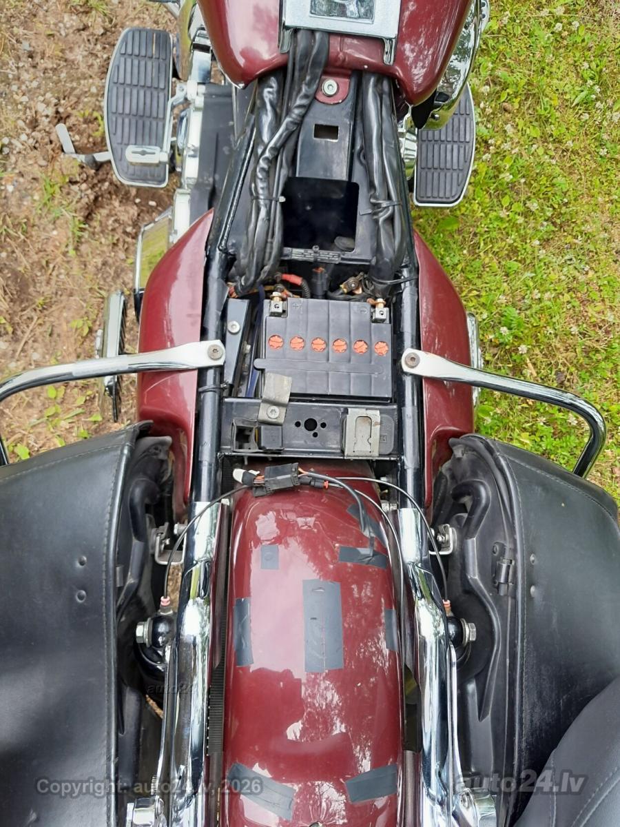 Sarkans Harley-Davidson Road King 2002 Tallina, ar dzinēja tilpumu 1.45 L un nobraukumu 55 tūkst. km par 7500 €, foto 8 vietnē AUTOMOTO.COM.LV