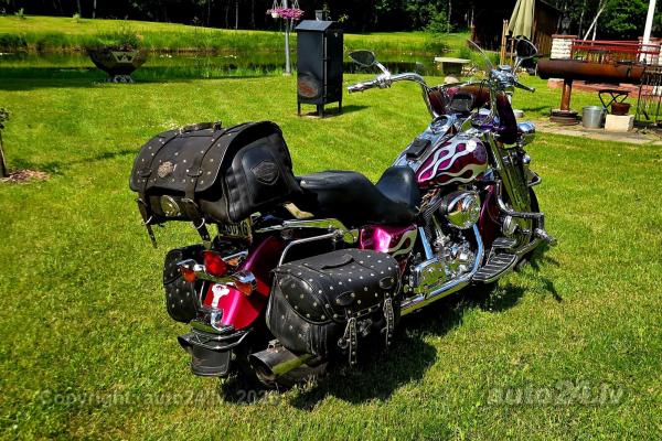 Violets Harley-Davidson Road King 2001 Tallina, ar dzinēja tilpumu 1.34 L un nobraukumu 0 tūkst. km par 7500 €, foto 6 vietnē AUTOMOTO.COM.LV