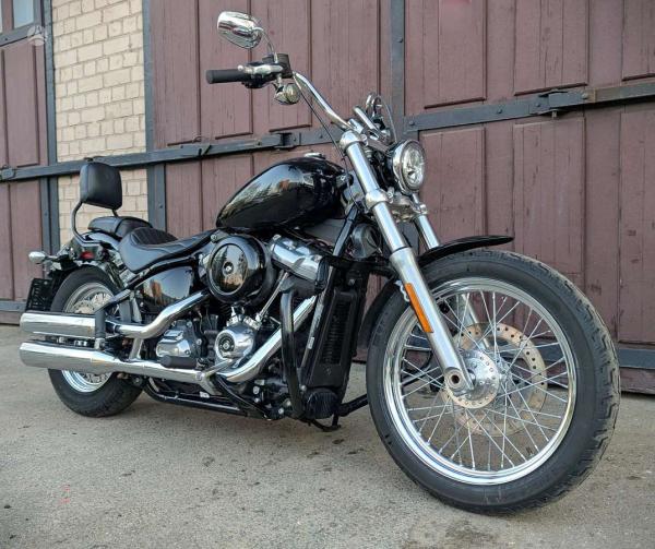 Melns Harley-Davidson Softail 2020 Kauņa, ar dzinēja tilpumu 1.75 L un nobraukumu 22 tūkst. km par 10500 €, foto 4 vietnē AUTOMOTO.COM.LV