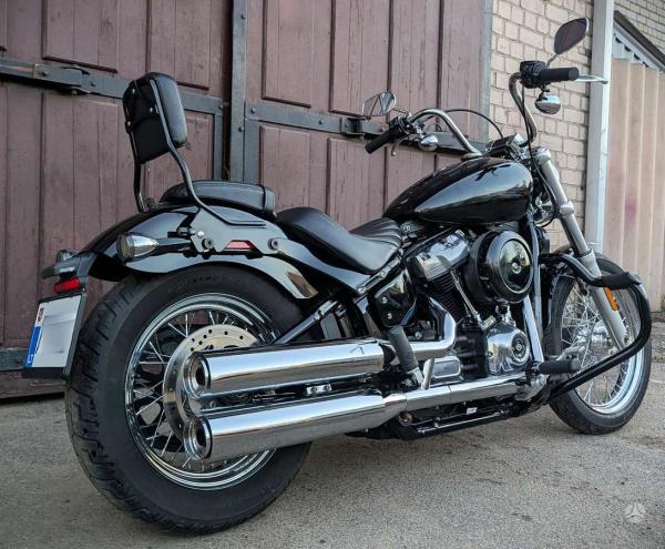 Melns Harley-Davidson Softail 2020 Kauņa, ar dzinēja tilpumu 1.75 L un nobraukumu 22 tūkst. km par 10500 €, foto 5 vietnē AUTOMOTO.COM.LV