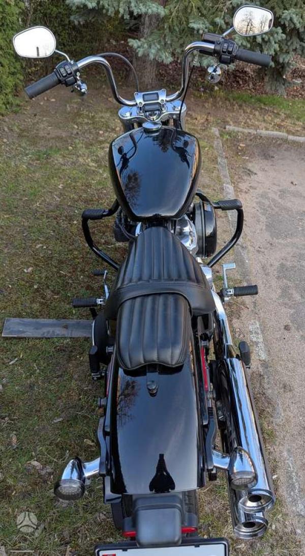 Melns Harley-Davidson Softail 2020 Kauņa, ar dzinēja tilpumu 1.75 L un nobraukumu 22 tūkst. km par 10500 €, foto 6 vietnē AUTOMOTO.COM.LV