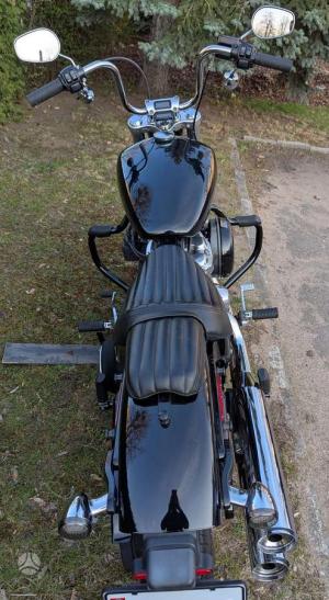 Melns Harley-Davidson Softail 2020 Kauņa, ar dzinēja tilpumu 1.75 L un nobraukumu 22 tūkst. km par 10500 €, foto 7 vietnē AUTOMOTO.COM.LV