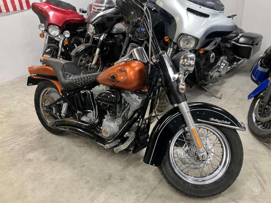 Harley-Davidson Softail 2003 in Siauliai, with an engine capacity of 1.45 L and mileage of 40 thousand km for 4100 €, photo 8 on AUTOMOTO.COM.LV