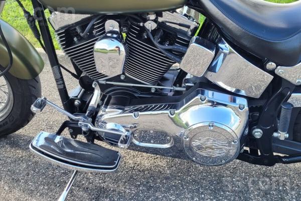 Harley-Davidson Softail 2005 in Riga, with an engine capacity of 1.45 L and mileage of 0 thousand km for 7800 €, photo 4 on AUTOMOTO.COM.LV