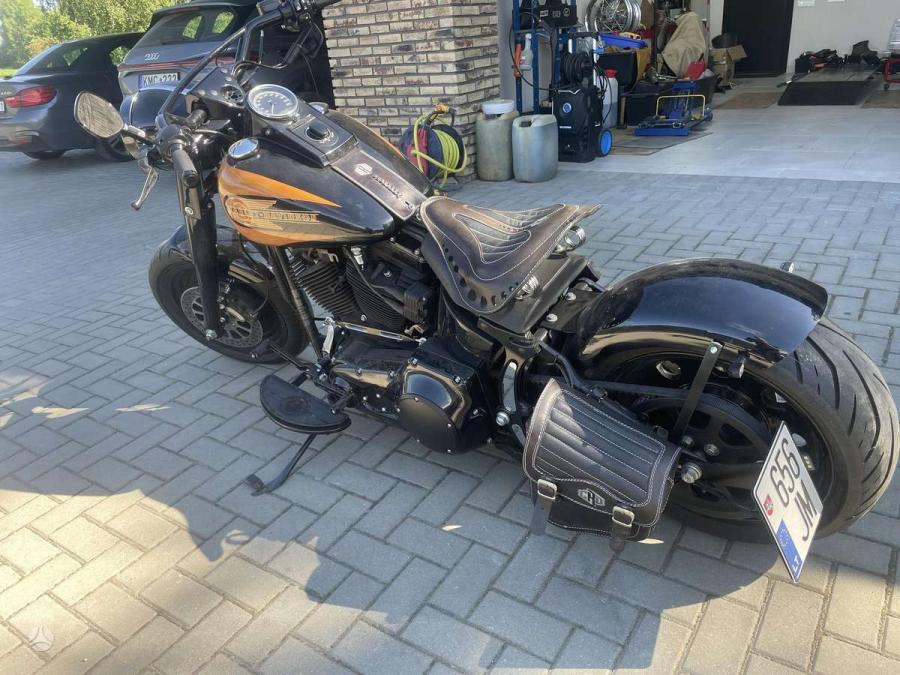 Harley-Davidson Softail 2006 Viļņa, ar dzinēja tilpumu 1.45 L un nobraukumu 28 tūkst. km par 7800 €, foto 5 vietnē AUTOMOTO.COM.LV