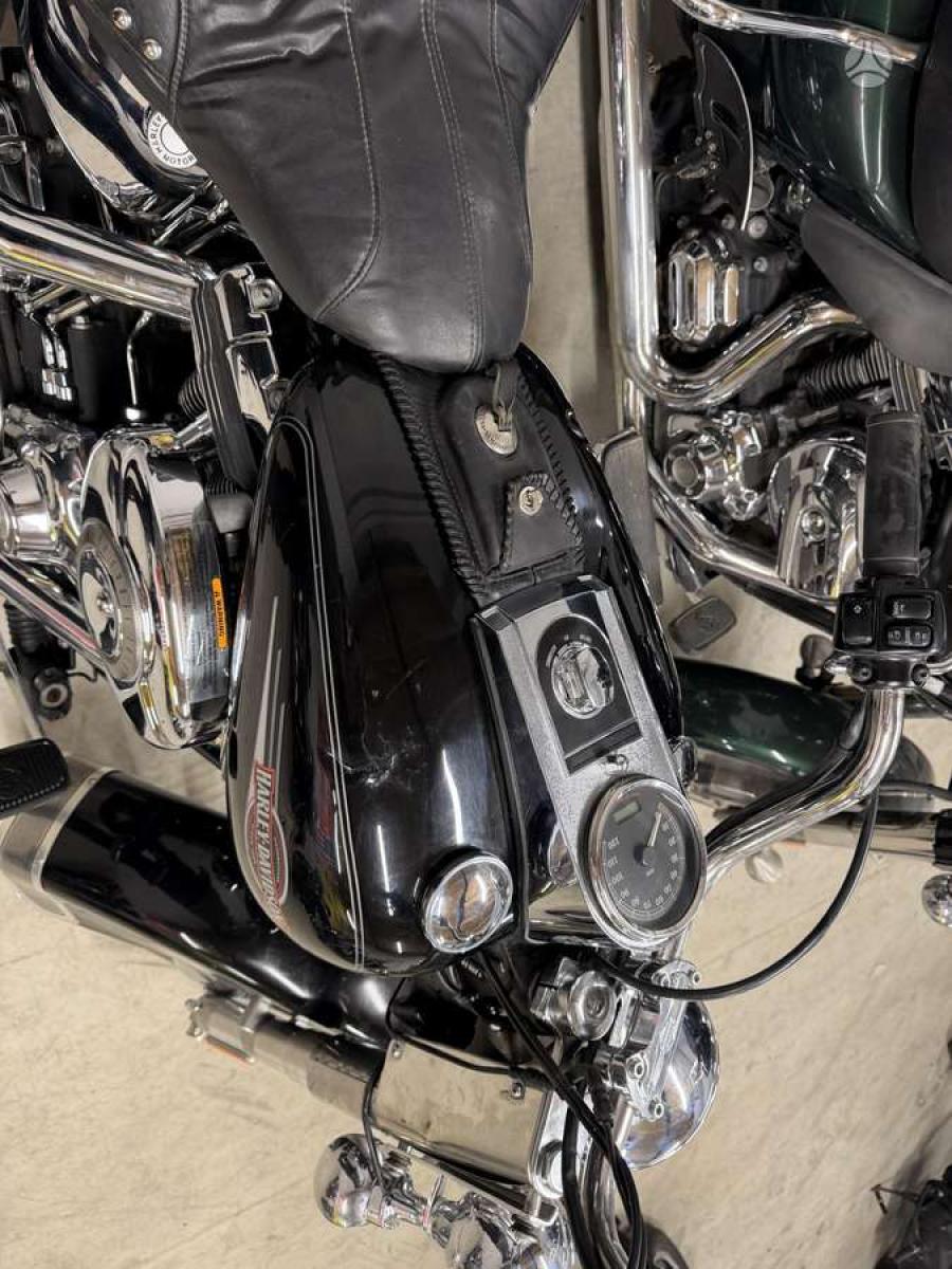Harley-Davidson Softail 2008 Šauļi, ar dzinēja tilpumu 1.60 L un nobraukumu 18 tūkst. km par 4900 €, foto 6 vietnē AUTOMOTO.COM.LV