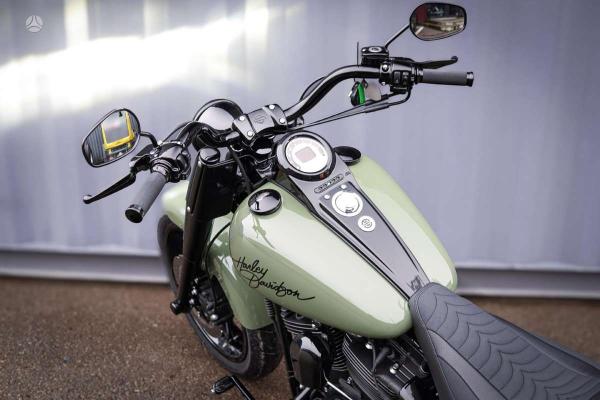 Harley-Davidson Softail 2010 in Kaunas, with an engine capacity of 1.80 L and mileage of 12 thousand km for 14999 €, photo 11 on AUTOMOTO.COM.LV