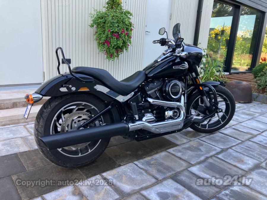 Melns Harley-Davidson Sport Glide 2018 Pērnava, ar dzinēja tilpumu 1.75 L un nobraukumu 32 tūkst. km par 17000 €, foto 5 vietnē AUTOMOTO.COM.LV