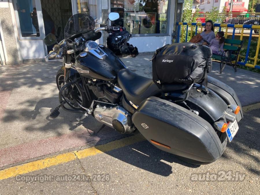 Melns Harley-Davidson Sport Glide 2018 Pērnava, ar dzinēja tilpumu 1.75 L un nobraukumu 32 tūkst. km par 17000 €, foto 9 vietnē AUTOMOTO.COM.LV