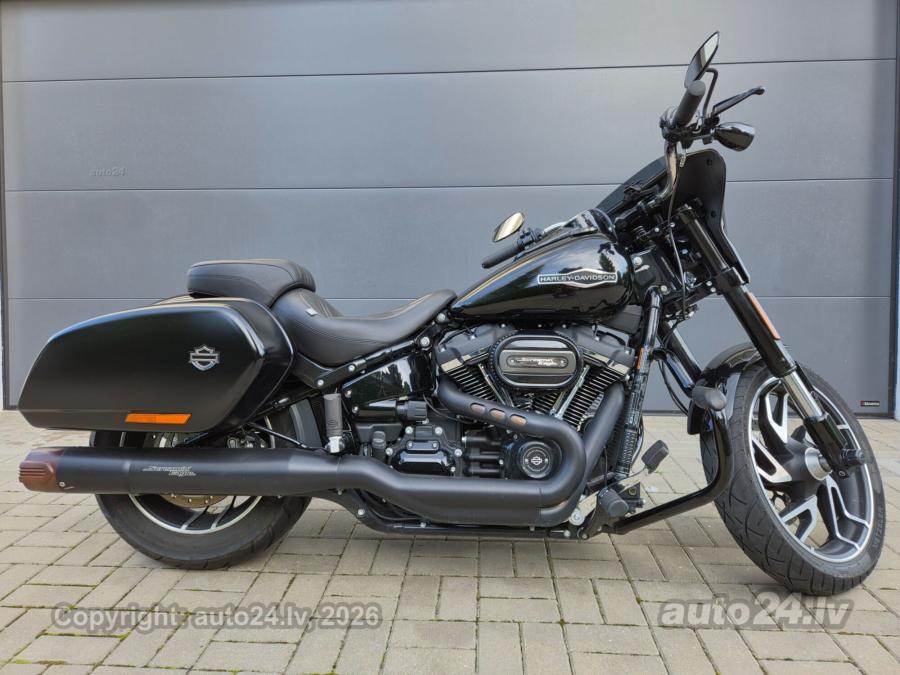 Black Harley-Davidson Sport Glide 2018 in Tallinn, with an engine capacity of 1.75 L and mileage of 32 thousand km for 15000 €, photo 3 on AUTOMOTO.COM.LV