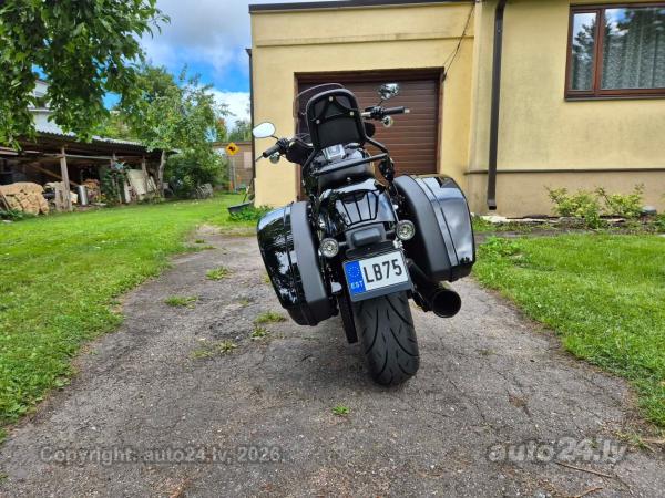 Черный Харли-Девидсон Sport Glide 2024 в Таллин, объемом двигателя 1.75 л и пробегом 20 тыс. км за 16000 €, фото 4 на AUTOMOTO.COM.LV