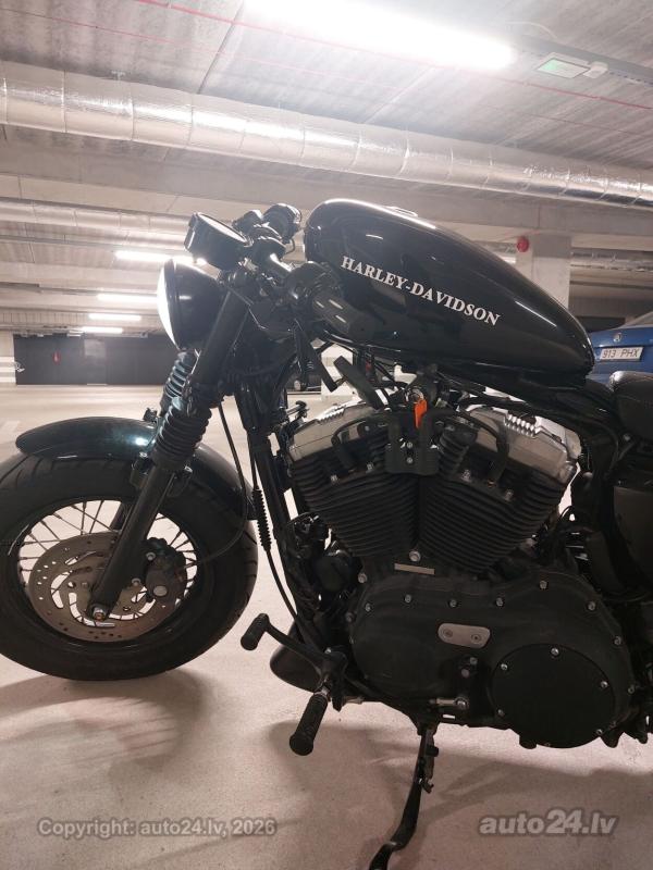 Melns Harley-Davidson Sportster 1200 2013 Tallina, ar dzinēja tilpumu 1.20 L un nobraukumu 22 tūkst. km par 7700 €, foto 10 vietnē AUTOMOTO.COM.LV