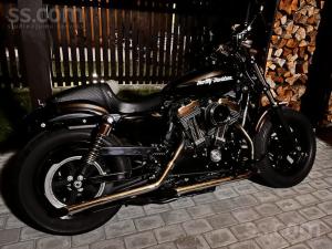 Harley-Davidson Sportster 1200 2014 in Riga, with an engine capacity of 1.20 L and mileage of 0 thousand km for 8250 €, photo 3 on AUTOMOTO.COM.LV