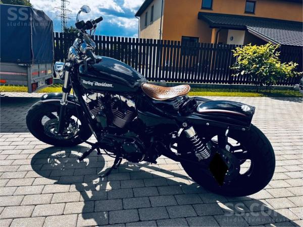 Harley-Davidson Sportster 1200 2014 in Riga, with an engine capacity of 1.20 L and mileage of 0 thousand km for 7750 €, photo 1 on AUTOMOTO.COM.LV