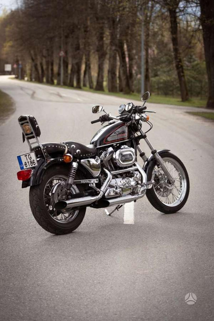 Black Harley-Davidson Sportster 1986 in Riga, with an engine capacity of 0.88 L and mileage of 97 thousand km for 4200 €, photo 3 on AUTOMOTO.COM.LV