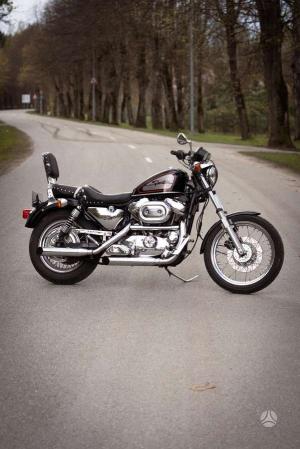 Black Harley-Davidson Sportster 1986 in Riga, with an engine capacity of 0.88 L and mileage of 97 thousand km for 4200 €, photo 4 on AUTOMOTO.COM.LV