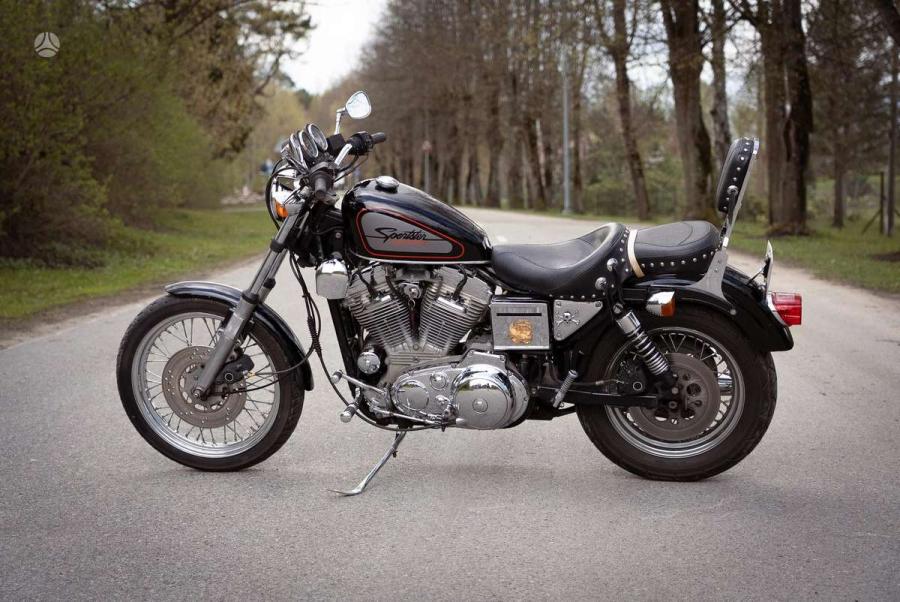 Black Harley-Davidson Sportster 1986 in Riga, with an engine capacity of 0.88 L and mileage of 97 thousand km for 4200 €, photo 12 on AUTOMOTO.COM.LV