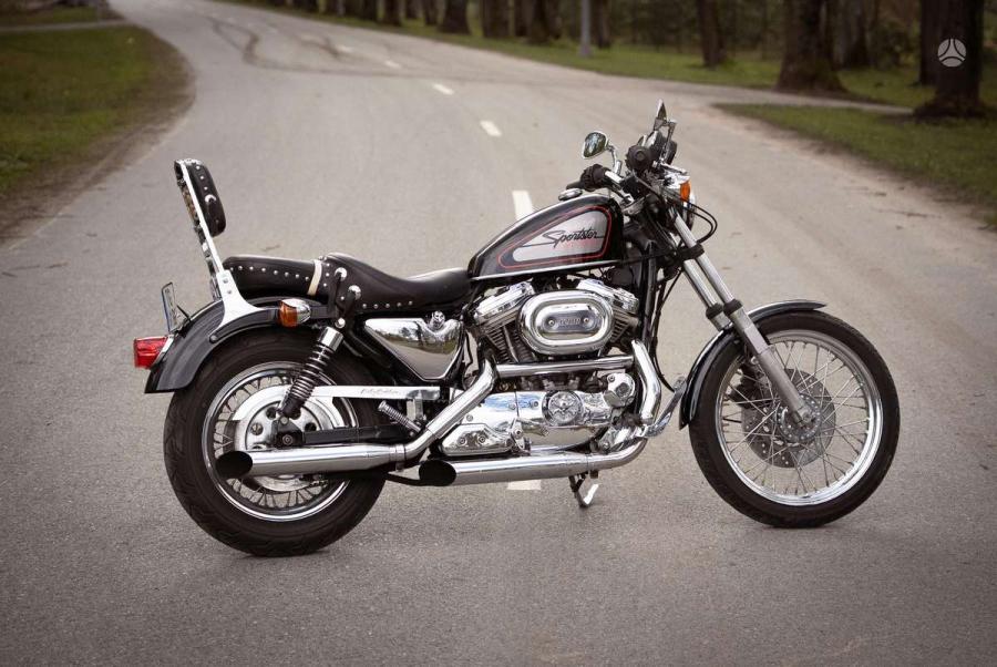 Black Harley-Davidson Sportster 1986 in Riga, with an engine capacity of 0.88 L and mileage of 97 thousand km for 4200 €, photo 14 on AUTOMOTO.COM.LV