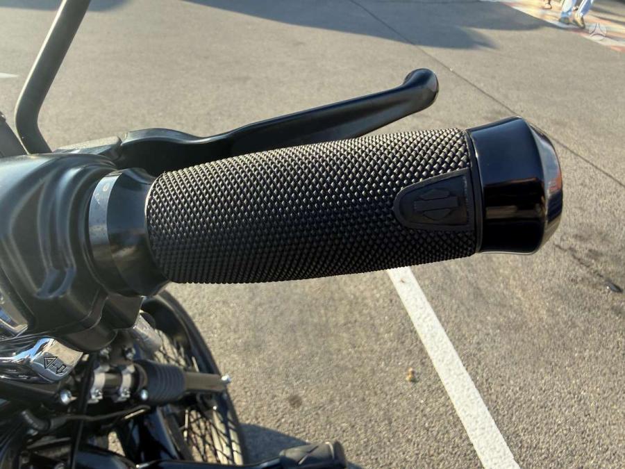Черный Харли-Девидсон Sportster 2007 в Вильнюс, объемом двигателя 1.20 л и пробегом 35 тыс. км за 6300 €, фото 3 на AUTOMOTO.COM.LV