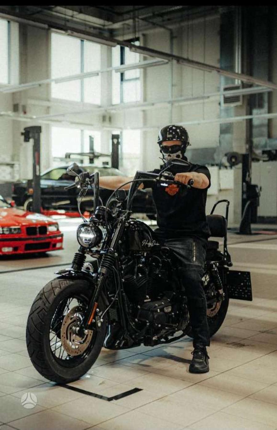 Melns Harley-Davidson Sportster 2010 Klaipėda, ar dzinēja tilpumu 1.20 L un nobraukumu 9 tūkst. km par 9800 €, foto 13 vietnē AUTOMOTO.COM.LV
