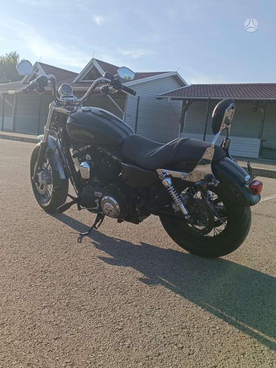 Black Harley-Davidson Sportster 2014 in Pagegiai, with an engine capacity of 1.20 L and mileage of 46 thousand km for 9100 €, photo 3 on AUTOMOTO.COM.LV