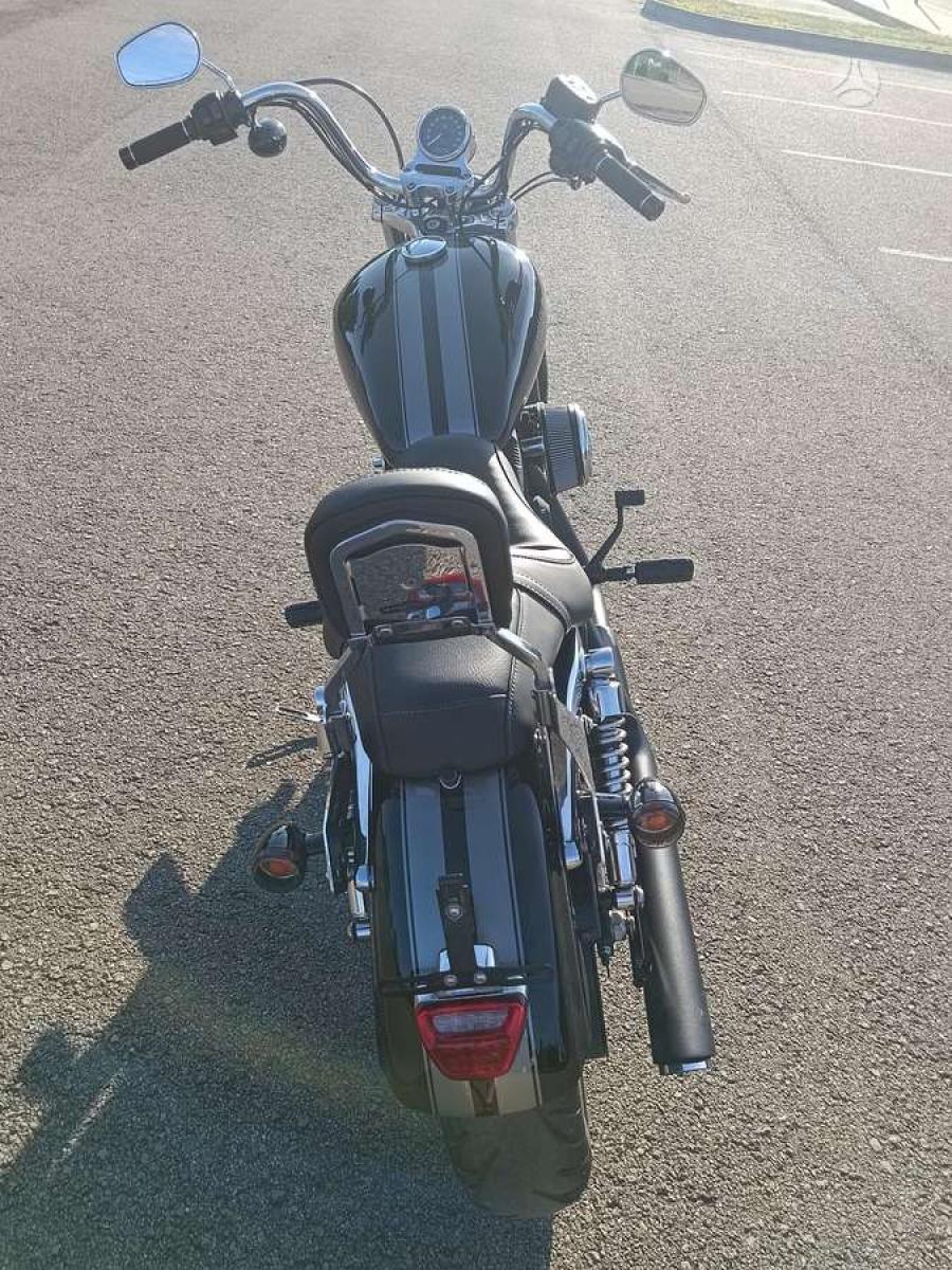 Black Harley-Davidson Sportster 2014 in Pagegiai, with an engine capacity of 1.20 L and mileage of 46 thousand km for 9100 €, photo 5 on AUTOMOTO.COM.LV