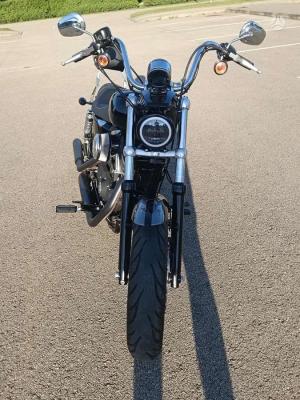 Black Harley-Davidson Sportster 2014 in Pagegiai, with an engine capacity of 1.20 L and mileage of 46 thousand km for 9100 €, photo 11 on AUTOMOTO.COM.LV