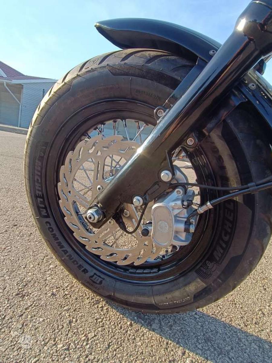 Black Harley-Davidson Sportster 2014 in Pagegiai, with an engine capacity of 1.20 L and mileage of 46 thousand km for 9100 €, photo 19 on AUTOMOTO.COM.LV
