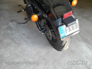 Black Harley-Davidson Sportster 2015 in Tallinn, with an engine capacity of 0.83 L and mileage of 16 thousand km for 7500 €, photo 10 on AUTOMOTO.COM.LV