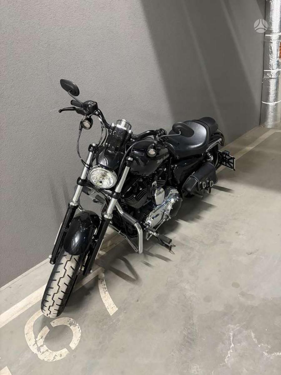 Melns Harley-Davidson Sportster 2018 Viļņa, ar dzinēja tilpumu 1.20 L un nobraukumu 15 tūkst. km par 6900 €, foto 3 vietnē AUTOMOTO.COM.LV