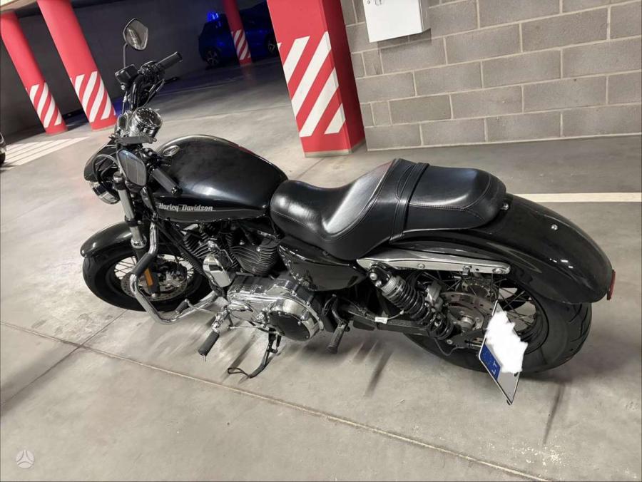 Melns Harley-Davidson Sportster 2018 Viļņa, ar dzinēja tilpumu 1.20 L un nobraukumu 15 tūkst. km par 6900 €, foto 5 vietnē AUTOMOTO.COM.LV