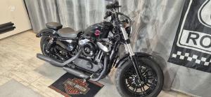 Black Harley-Davidson Sportster 2019 in Kaunas, with an engine capacity of 1.20 L and mileage of 10 thousand km for 7600 €, photo 4 on AUTOMOTO.COM.LV