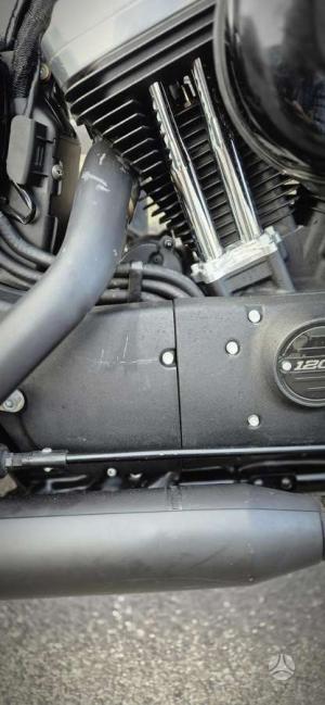 Black Harley-Davidson Sportster 2019 in Kaunas, with an engine capacity of 1.20 L and mileage of 10 thousand km for 7600 €, photo 22 on AUTOMOTO.COM.LV