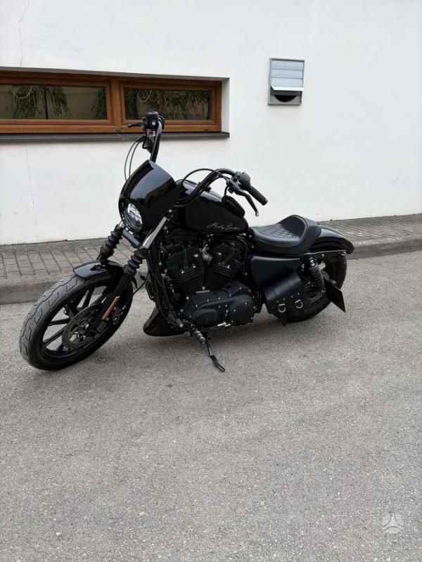 Black Harley-Davidson Sportster 2021 in Siauliai, with an engine capacity of 1.20 L and mileage of 18 thousand km for 7600 €, photo 4 on AUTOMOTO.COM.LV