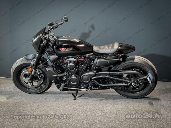 Melns Harley-Davidson Sportster 2025 Tallina, ar dzinēja tilpumu 1.25 L un nobraukumu 1 tūkst. km par 18900 €, foto 4 vietnē AUTOMOTO.COM.LV