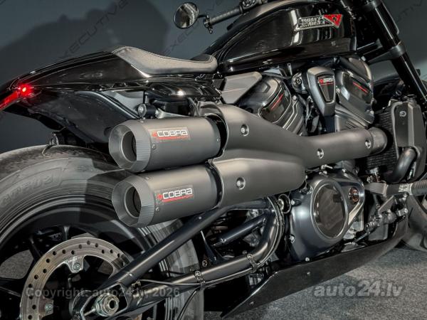 Melns Harley-Davidson Sportster 2025 Tallina, ar dzinēja tilpumu 1.25 L un nobraukumu 1 tūkst. km par 18900 €, foto 7 vietnē AUTOMOTO.COM.LV