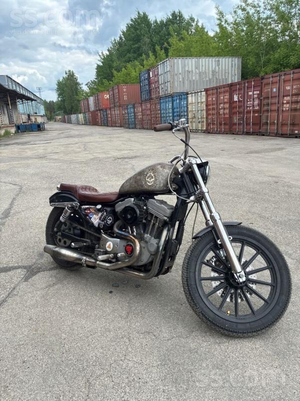 Harley-Davidson Sportster 1997 in Riga, with an engine capacity of 1.20 L and mileage of 0 thousand km for 4000 €, photo 5 on AUTOMOTO.COM.LV