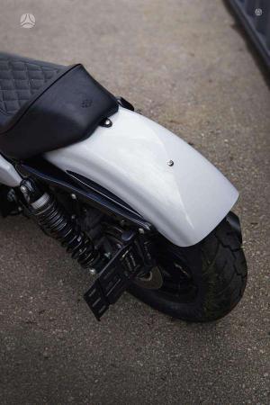 Harley-Davidson Sportster 2021 in Siauliai, with an engine capacity of 1.20 L and mileage of 1 thousand km for 8999 €, photo 6 on AUTOMOTO.COM.LV