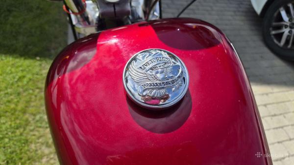 Red Harley-Davidson Sportster 1979 in Kaunas, with an engine capacity of 1.00 L and mileage of 1000 thousand km for 6750 €, photo 5 on AUTOMOTO.COM.LV