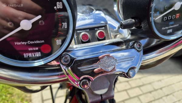 Red Harley-Davidson Sportster 1979 in Kaunas, with an engine capacity of 1.00 L and mileage of 1000 thousand km for 6750 €, photo 7 on AUTOMOTO.COM.LV